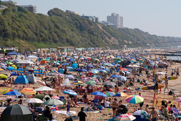 UK records hottest day in May ever as temperatures continue to soar
