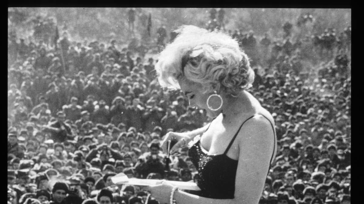 Rare USO photos: Marilyn Monroe's impact on 100,000 soldiers during ...
