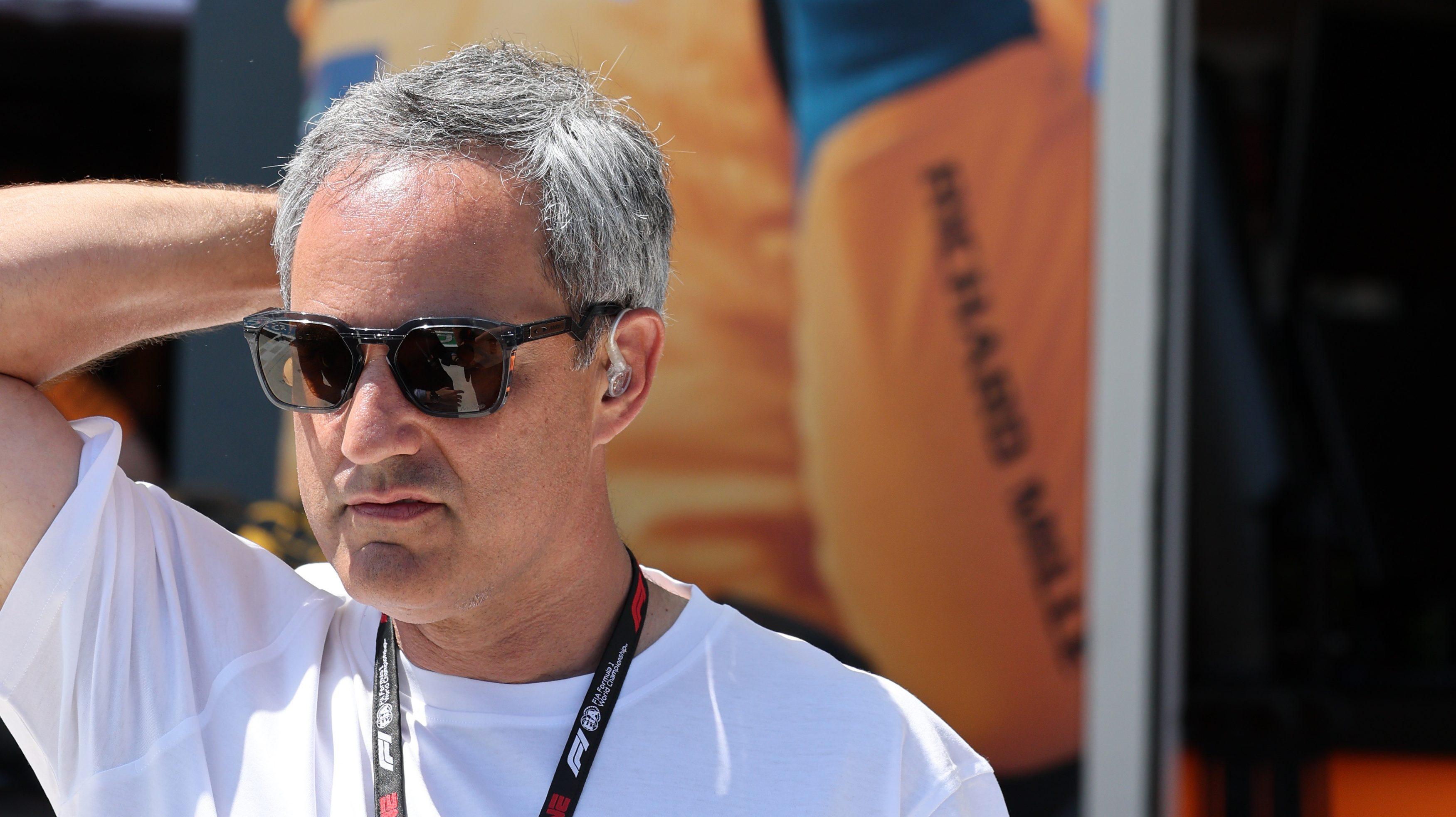 Brundle gaat viral met Montoya-plaagstoot: "Je hebt de Verstappens boos ...