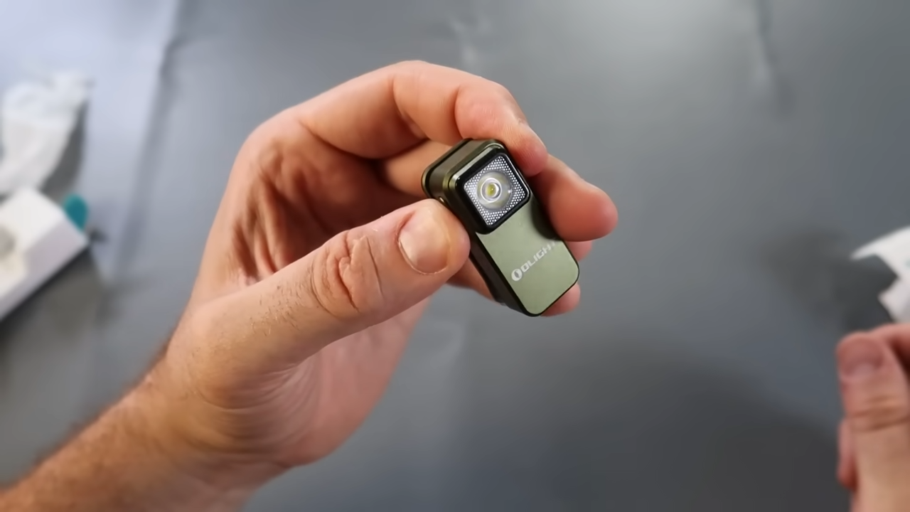 This survival flashlight has a rescue mode