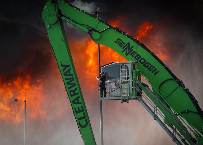 Firefighters remain at scene of Titanic Quarter blaze 24 hours after ...