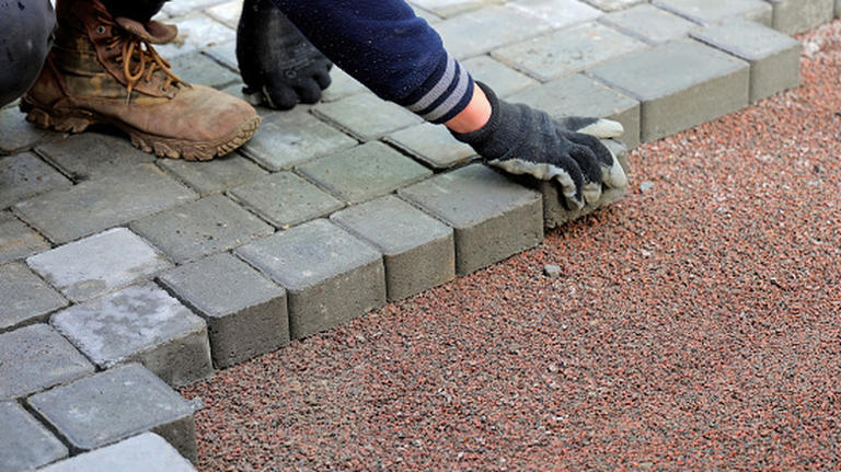 What's the average lifespan of a cobblestone driveway?