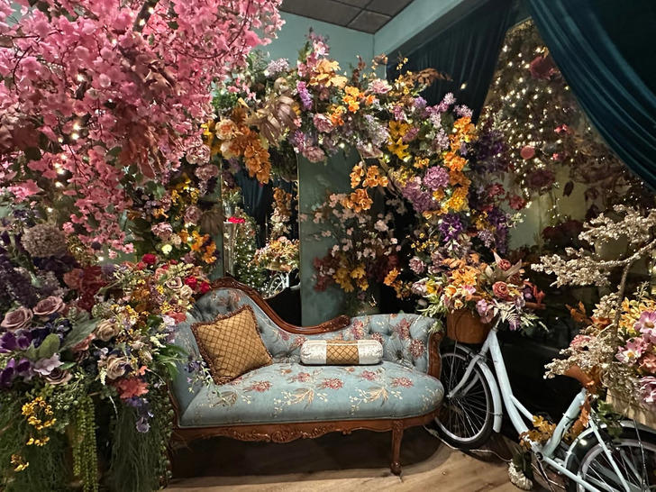17 real flower shop stories where people bought not just a bouquet but ...