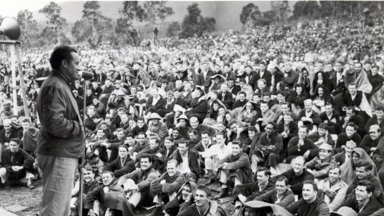 Rare USO photos: Marilyn Monroe's impact on 100,000 soldiers during ...
