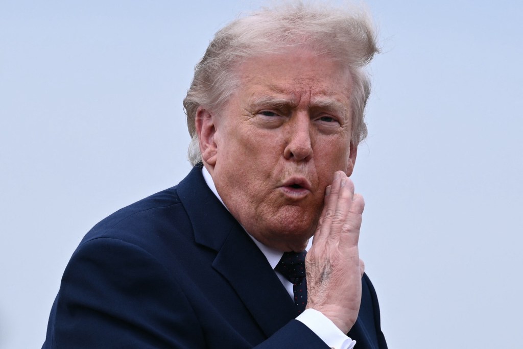 Trump starts Memorial Day by trashing ‘Dumocrats, RINOS and Fools’ who ...