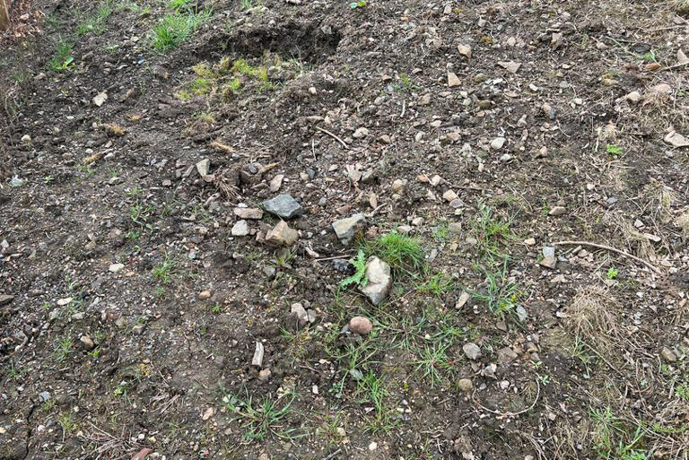 'Abandoned' West Lothian residents left with 'pile of mud and stones ...