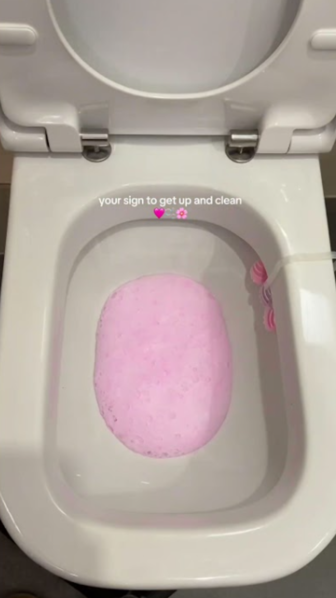 Stay motivated with daily cleaning routines and hacks