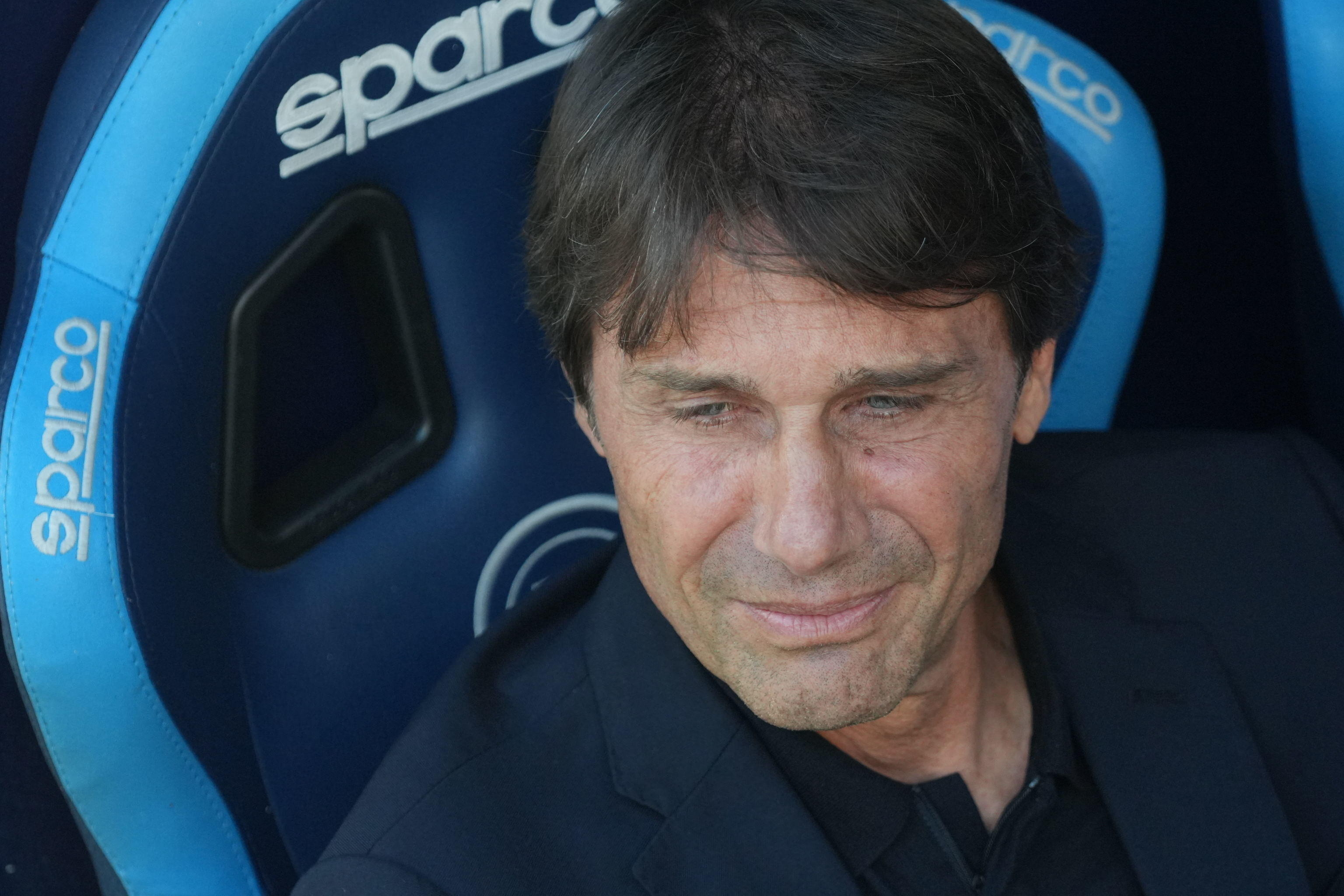 Napoli bid farewell to Conte, Milan tipped to part company with Allegri