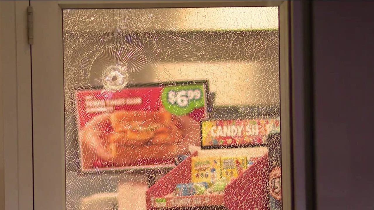 Deadly Royal Farms shooting was self-defense; bystander tampered with ...