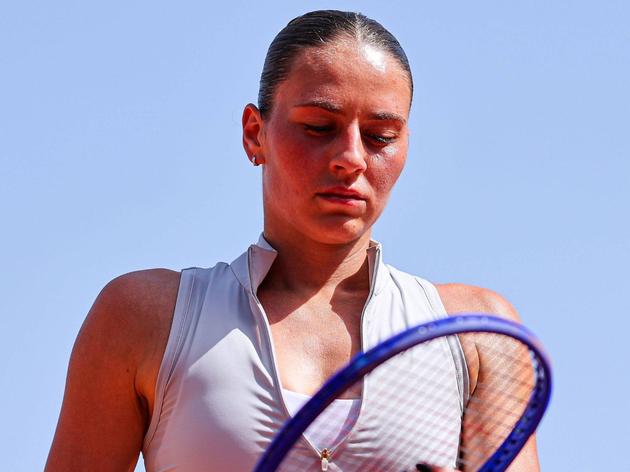 Ukrainischer Tennis-Star weint nach Sieg – Rakete schlug knapp neben ...