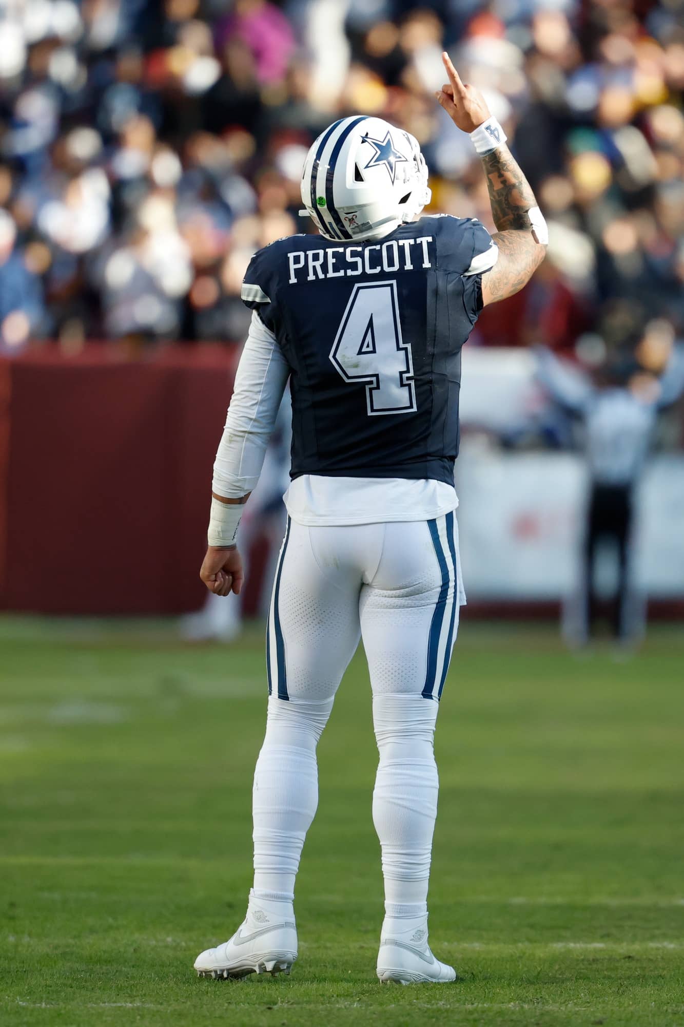 Dak Prescott, Dallas Cowboys get concerning prediction for 2026 NFL season
