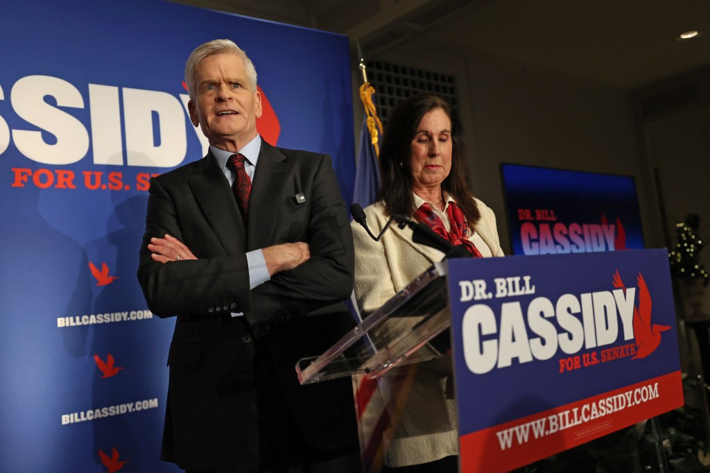 Trump starts Memorial Day by trashing ‘Dumocrats, RINOS and Fools’ who ...