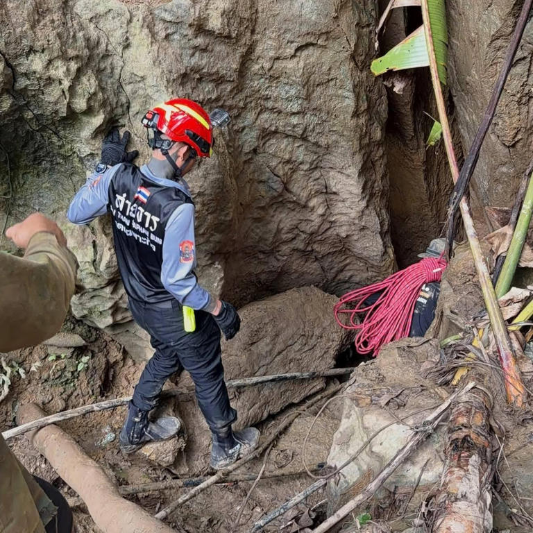 Experts from Thai rescue join efforts to save 7 trapped in Laos cave