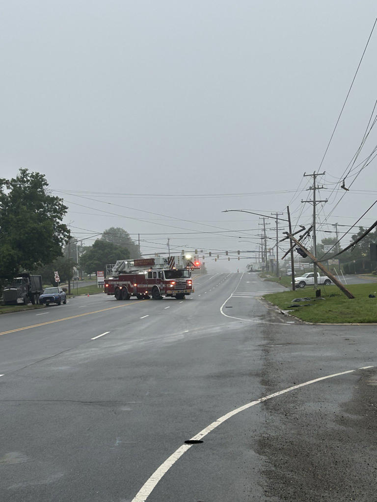 Vehicle collides with pole on Richmond Highway in Fairfax County