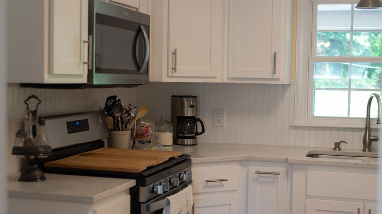 Erin Napier ditches a trendy tile backsplash for a less cookie-cutter ...