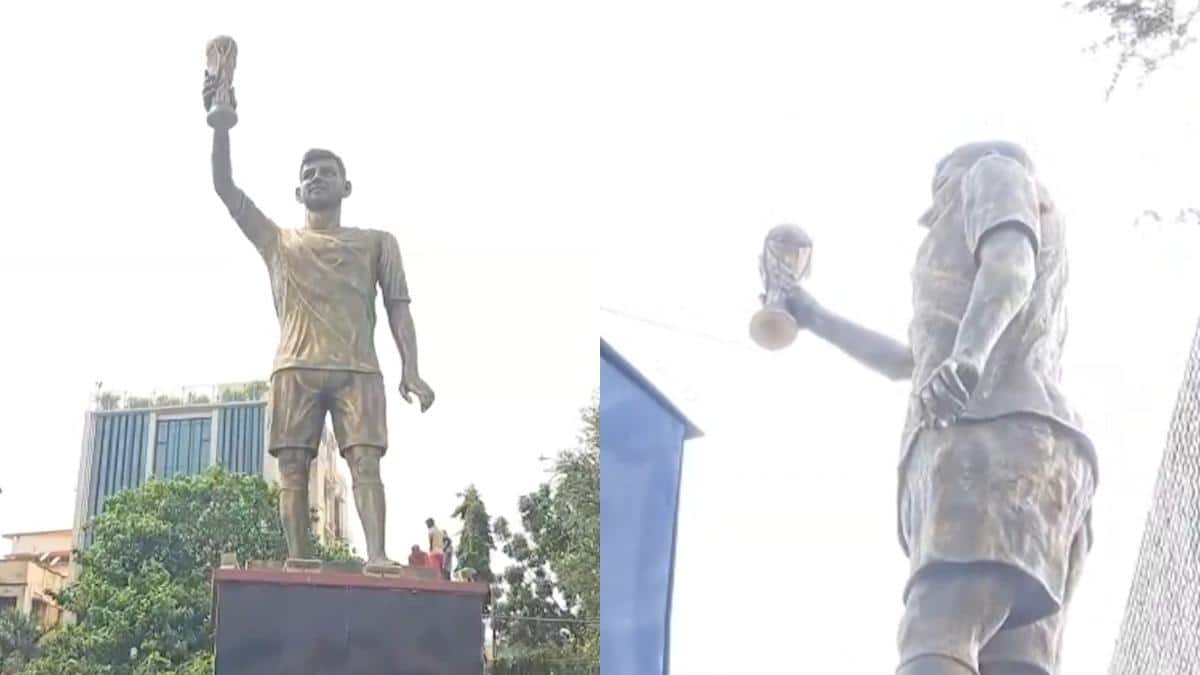 Kolkata's 70-Foot Messi Statue Sway In High Winds On VIP Road, Locals ...