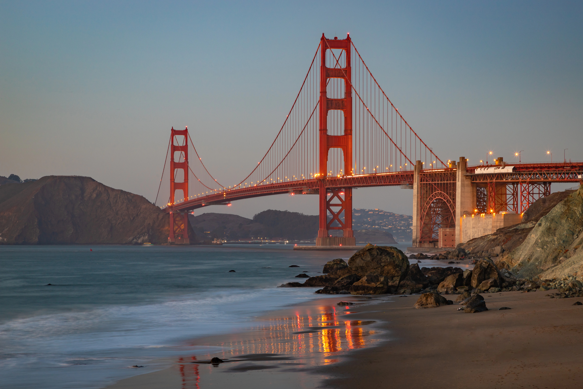 Rare images of the Golden Gate Bridge being built