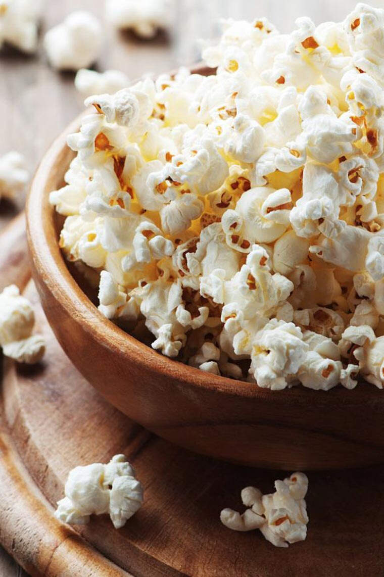 10 healthy and crunchy alternatives to potato chips for movie night