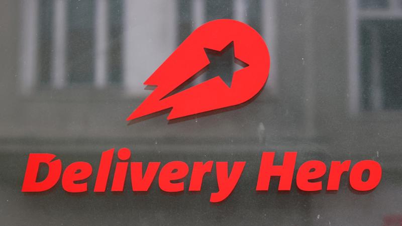 Delivery Hero vola in Borsa, Uber valuta rilancio per l’acquisizione