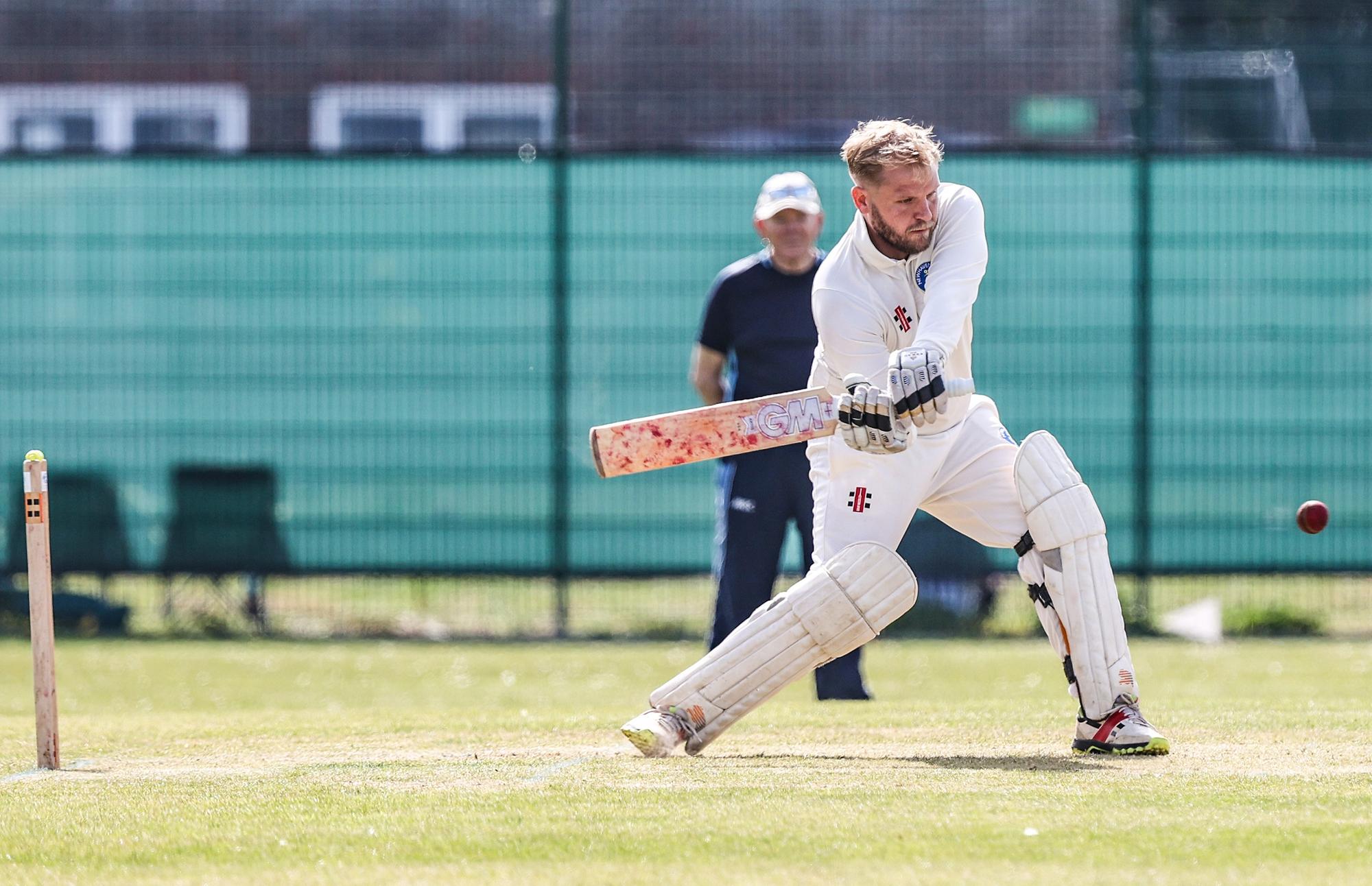 Tullett stars as Newhaven CC beat Battle CC – Glynde edge past Lindfield