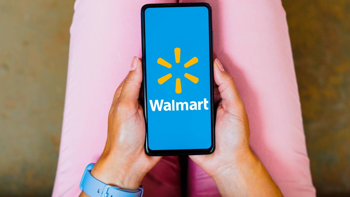 Walmart's $22 lounge set: Comfort meets style for summer outings