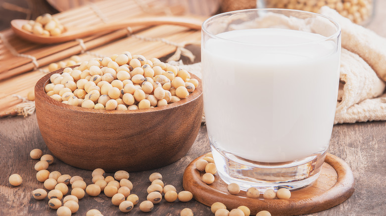 What happens to your body when you drink soy milk every day