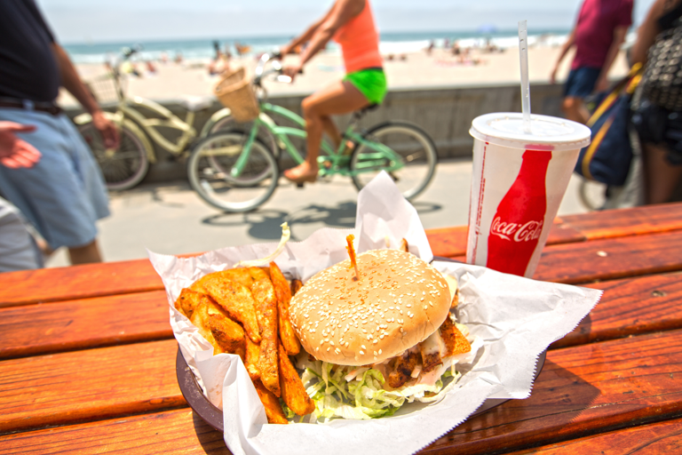 Are fast food restaurants open on Memorial Day? Full list and hours here