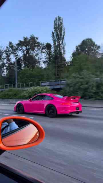 Pink Starburst Porsche GT3 hits different
