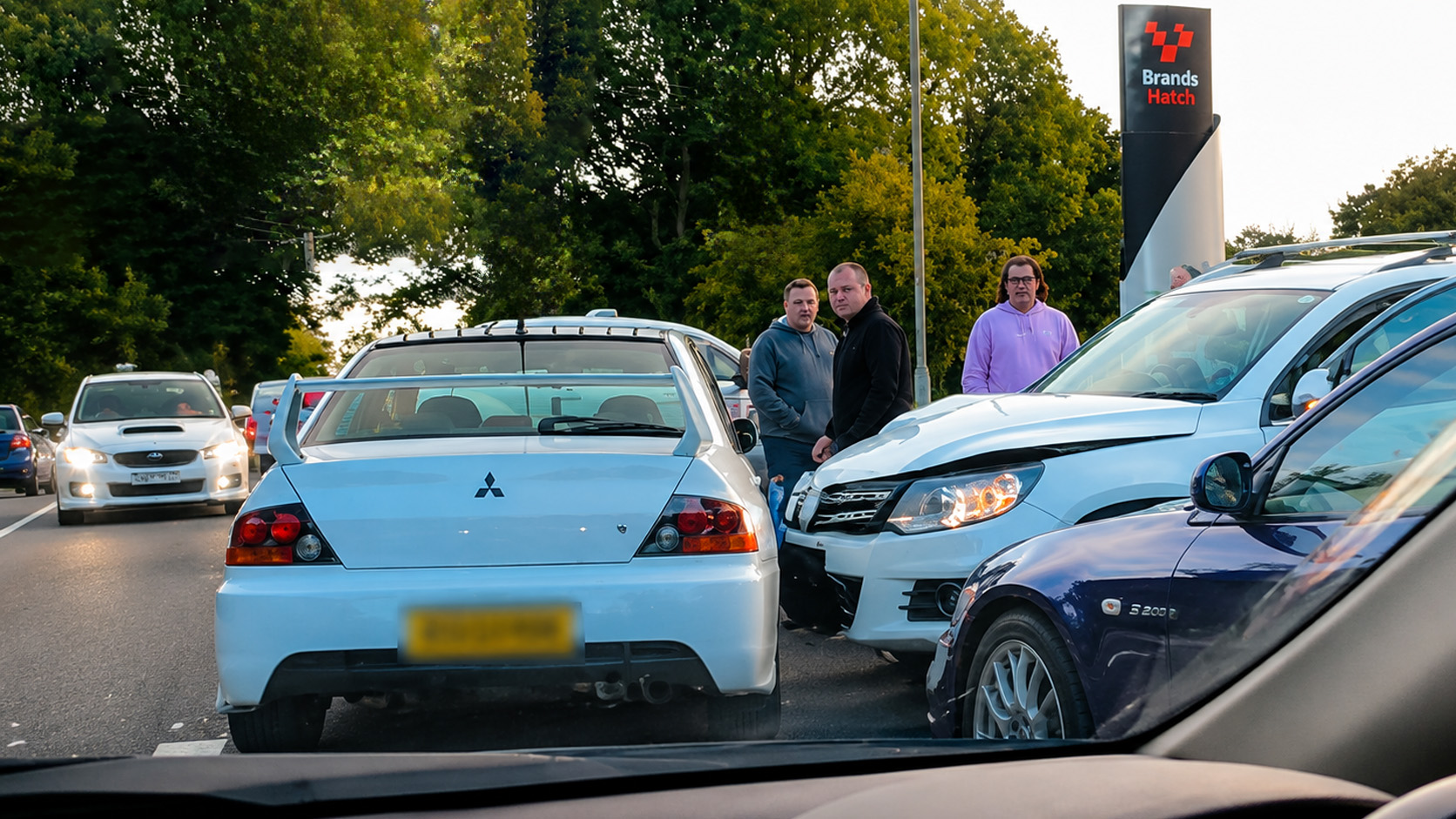 Mitsubishi Evo crashes during a car meet show