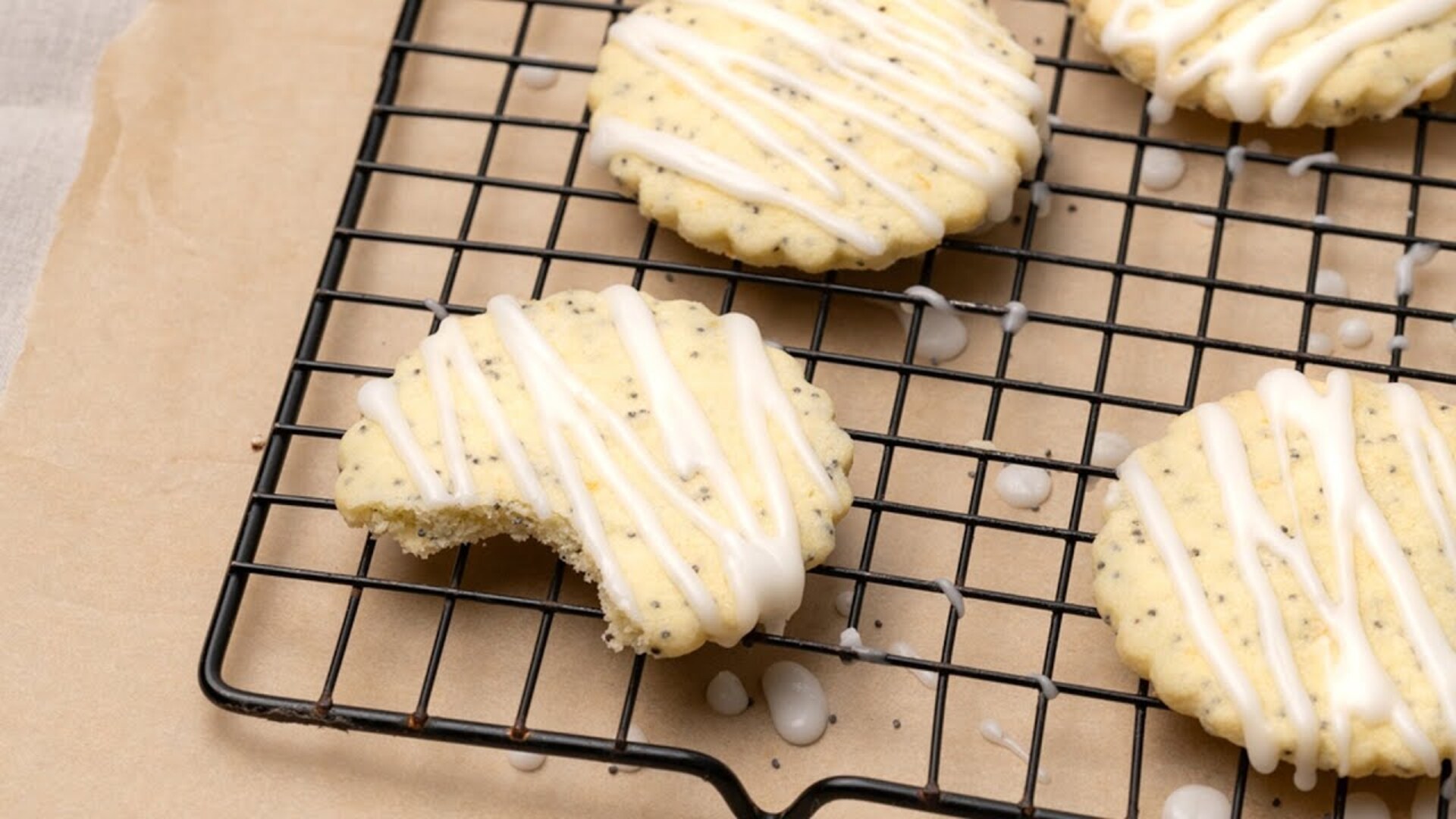 Iced lemon poppy seed shortbread cookies recipe