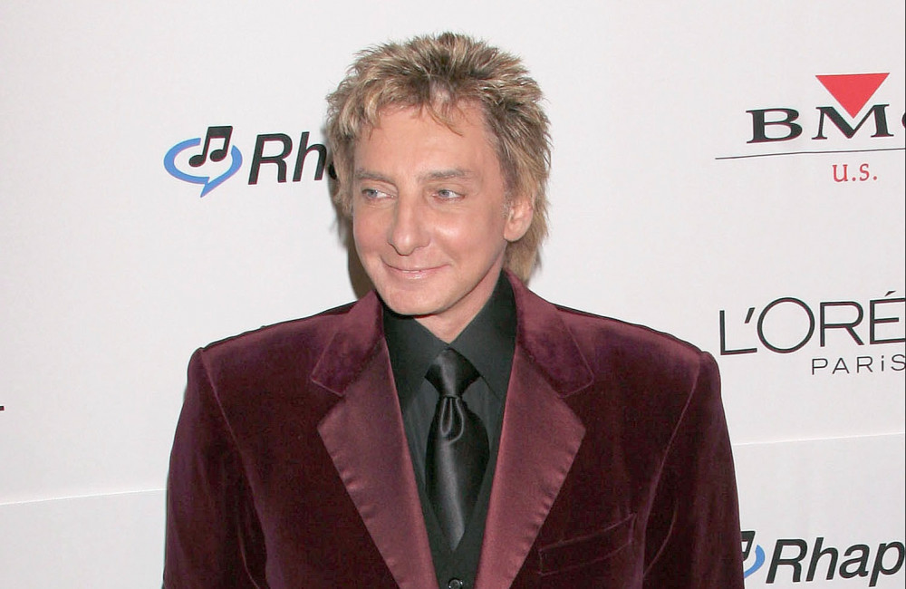 Barry Manilow doesn't consider himself a singer