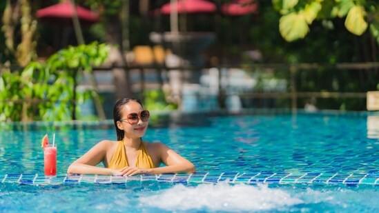 Love swimming in summer? Ophthalmologist shares 5 eye care tips before ...
