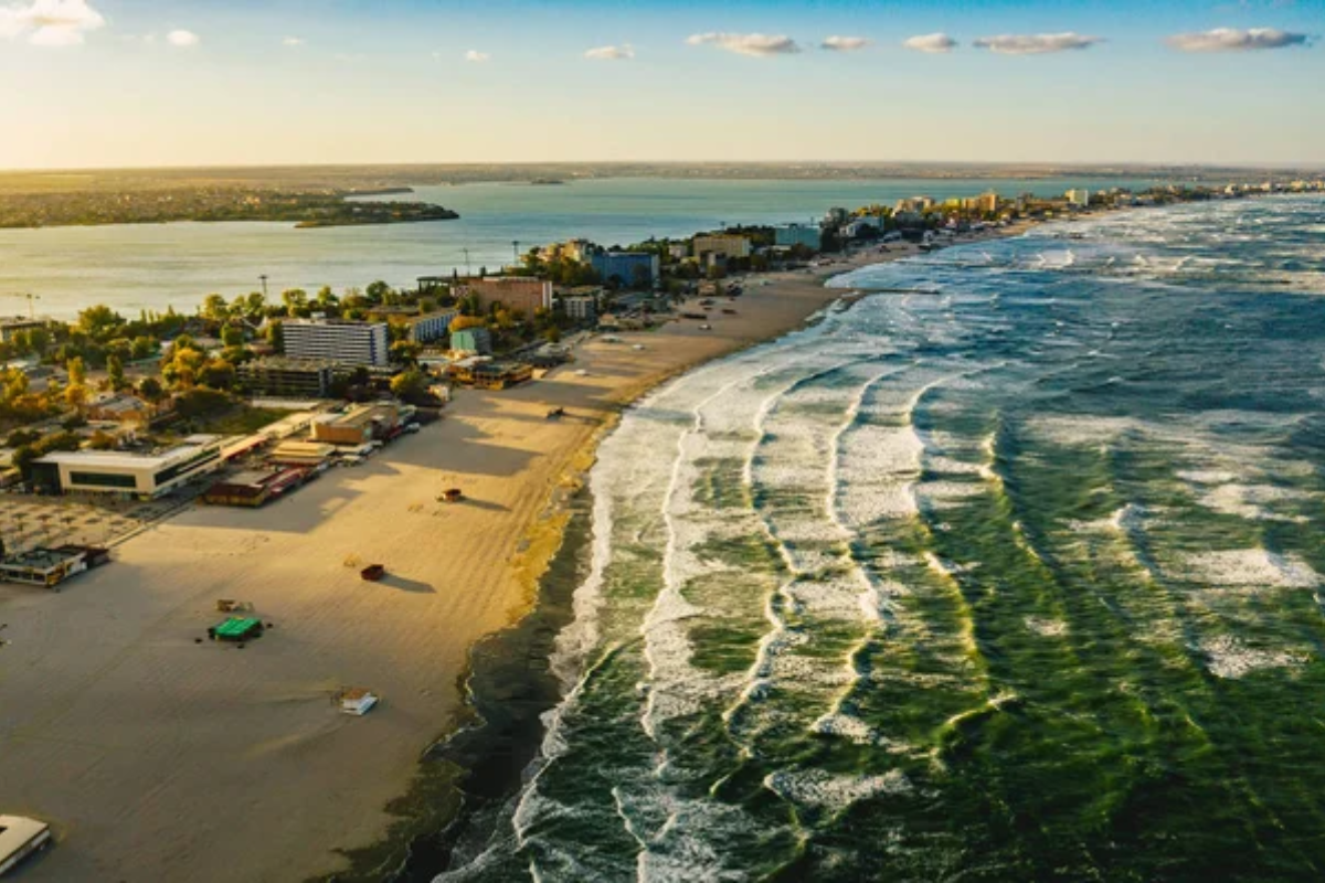 20 must-see towns along the Romanian coast