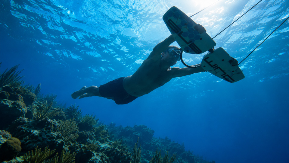 Subwing ride creates smooth underwater flight experience