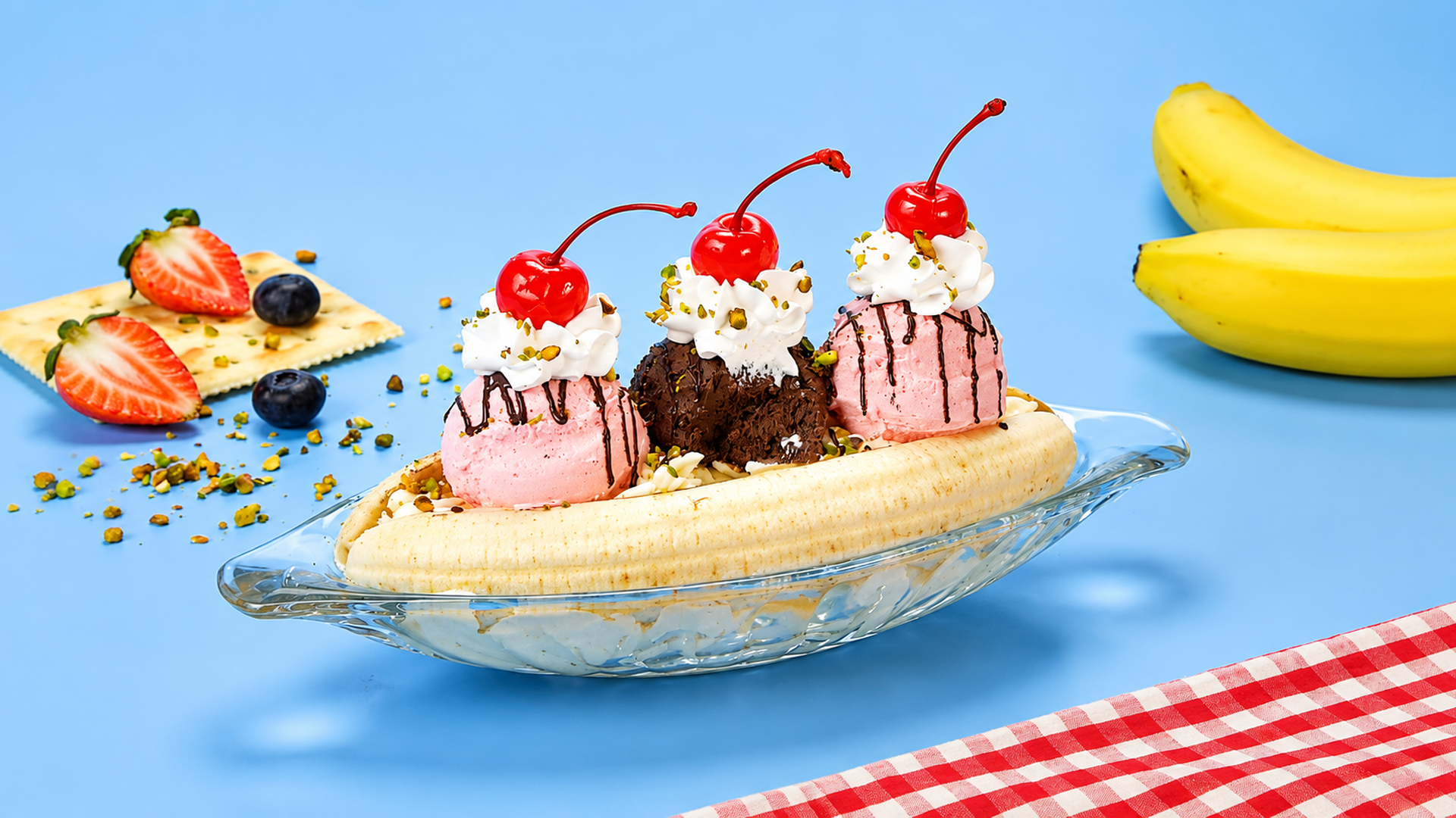 Is this the easiest way to decorate cakes?
