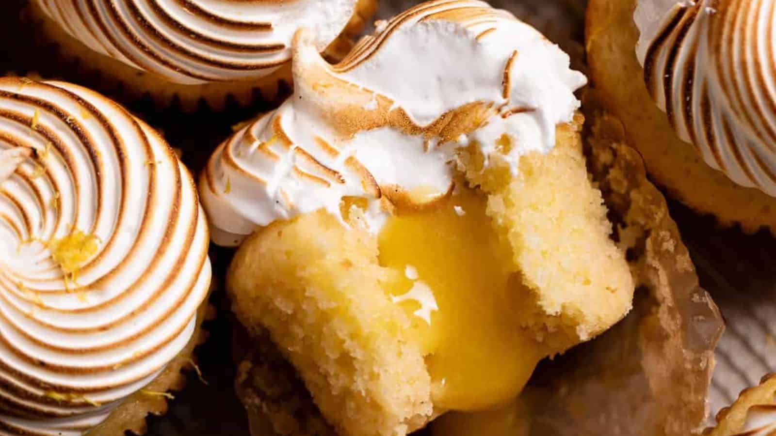 18 elegant meringue creations that taste like a bakery treat