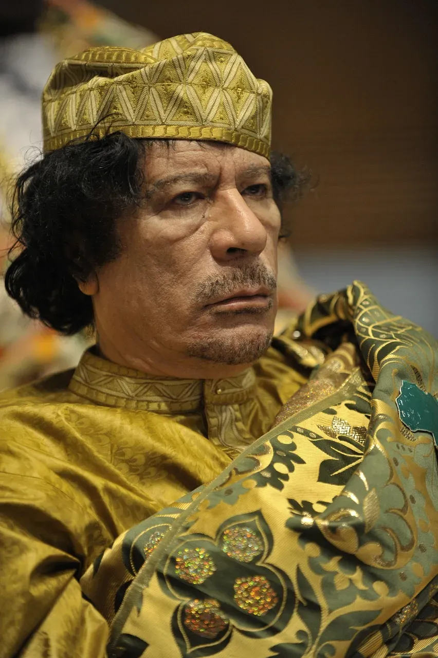 9 ruthless dictators whose strange fears shattered their tough image
