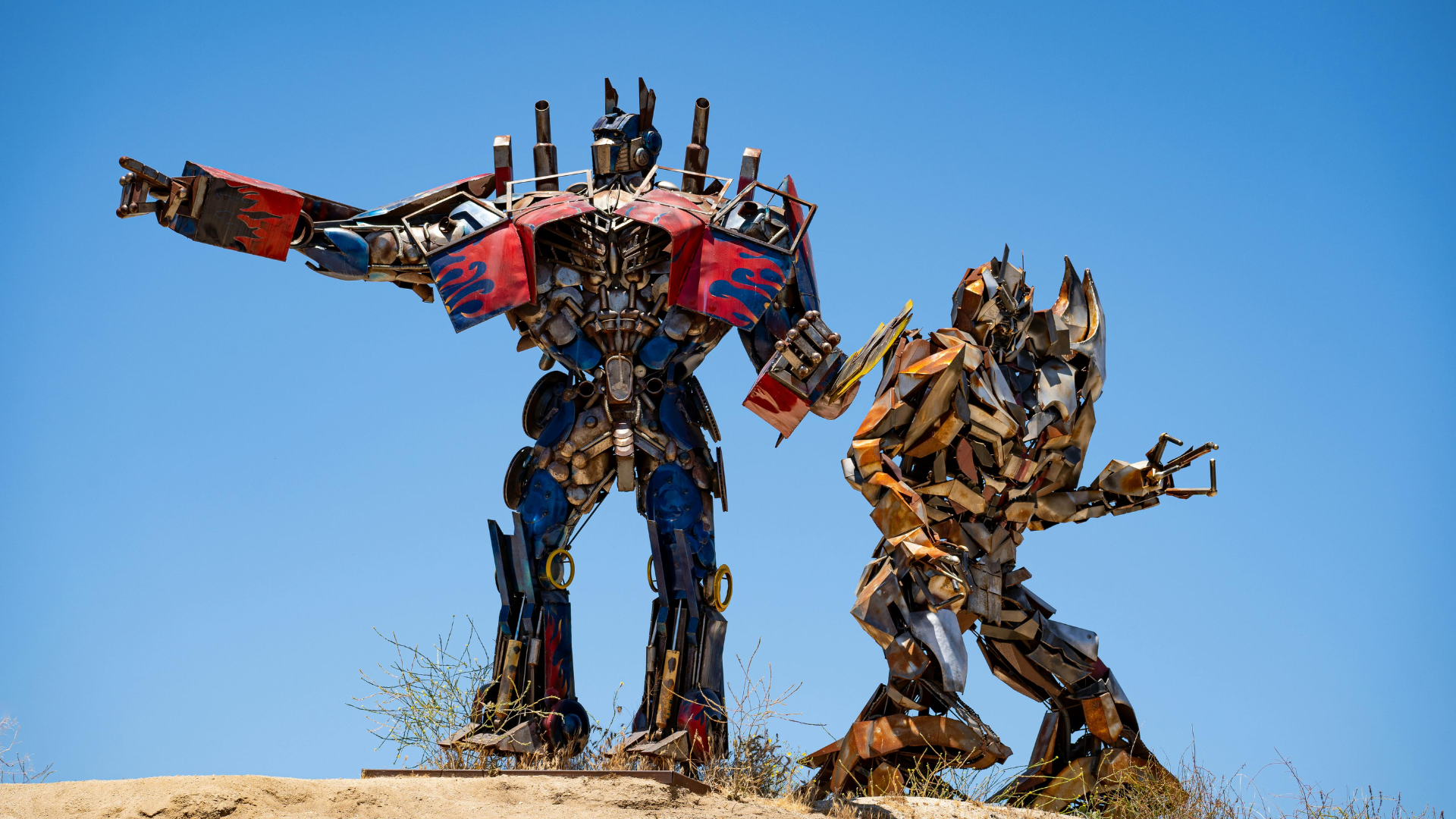 10 most powerful Decepticons & 10 strongest Autobots
