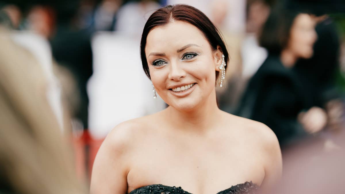 Shona McGarty returns as Whitney Dean in EastEnders