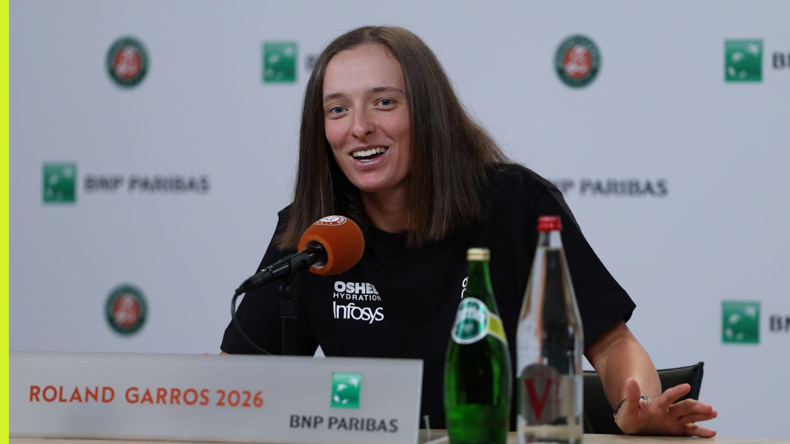 Iga Swiatek shares 35-word message after dominant first round French ...