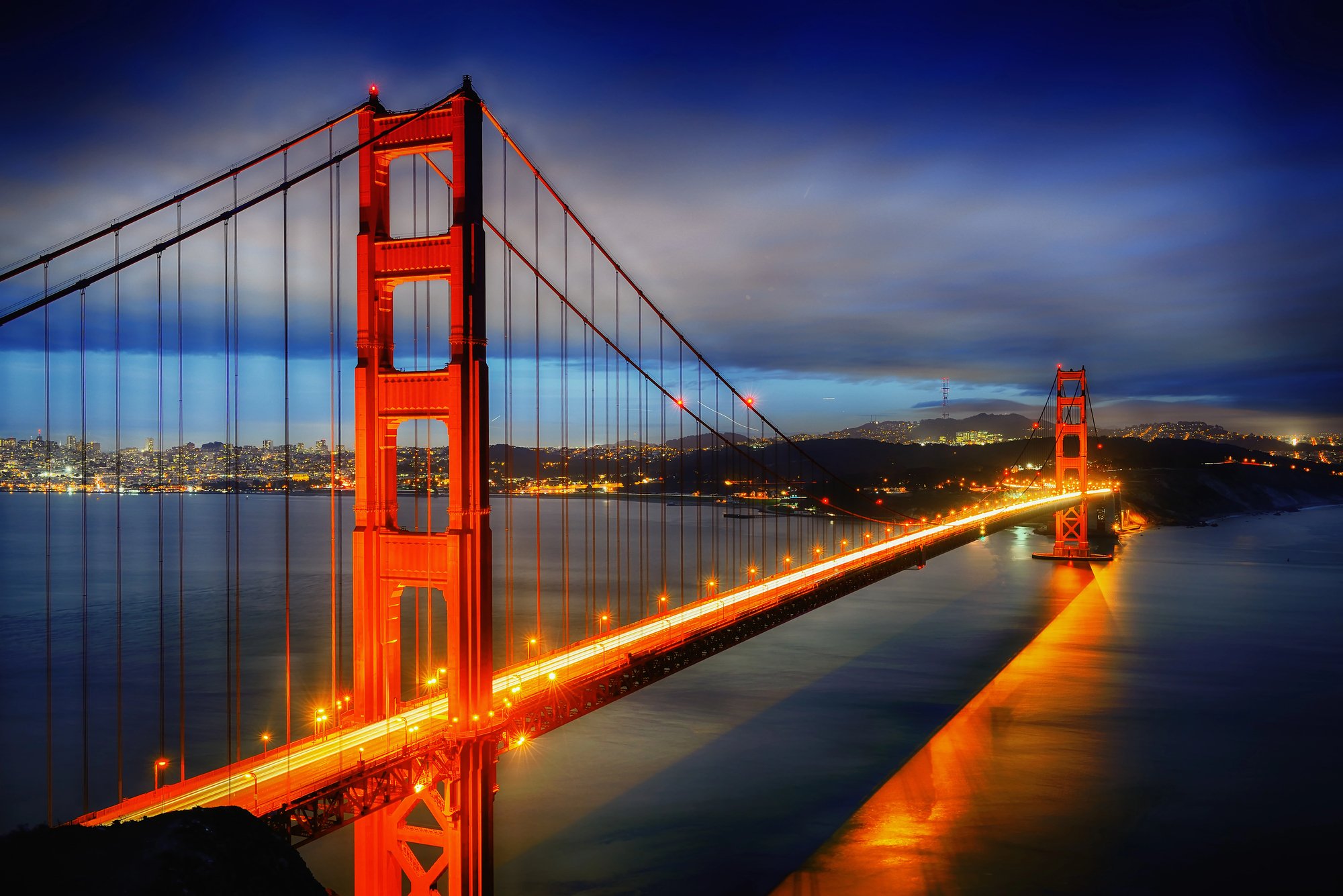 Rare images of the Golden Gate Bridge being built