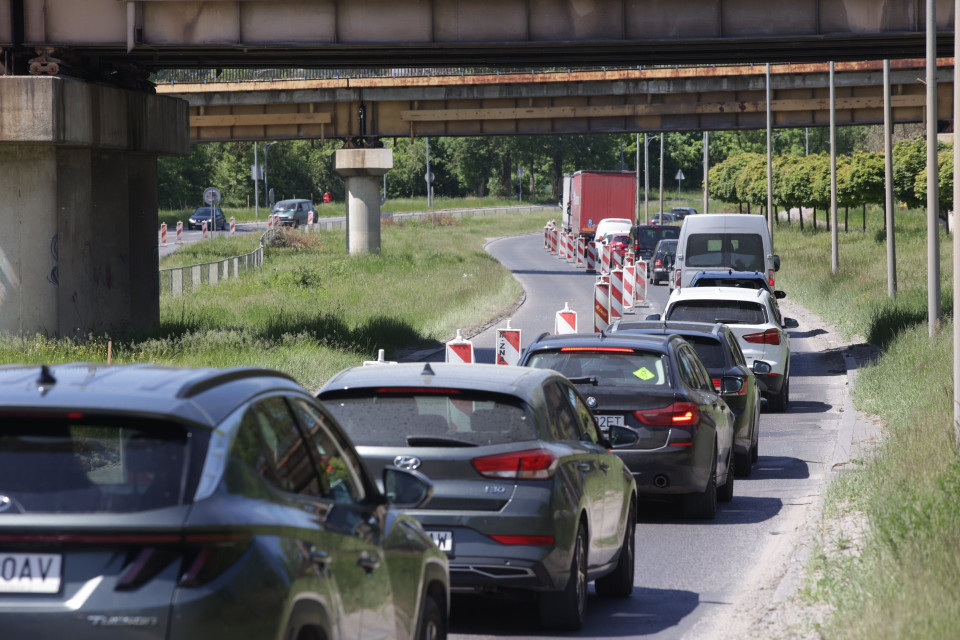 Budowa S74 w Kielcach. Prace, zmiana organizacji ruchu na ulicy ...