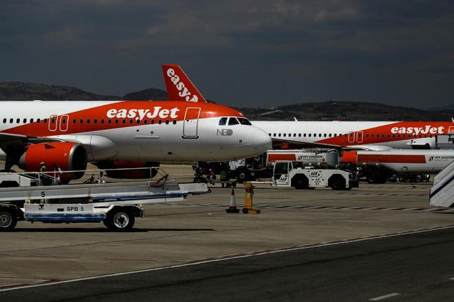 C'è un power bank nel bagaglio in stiva: volo EasyJet costretto ad ...