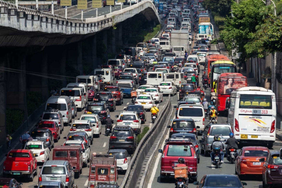 MMDA reactivates hotline 136 with five-minute response time
