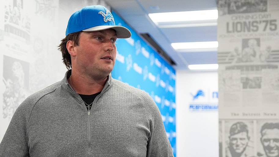 Lions' Blake Miller has excellent teacher by his side in Hank Fraley