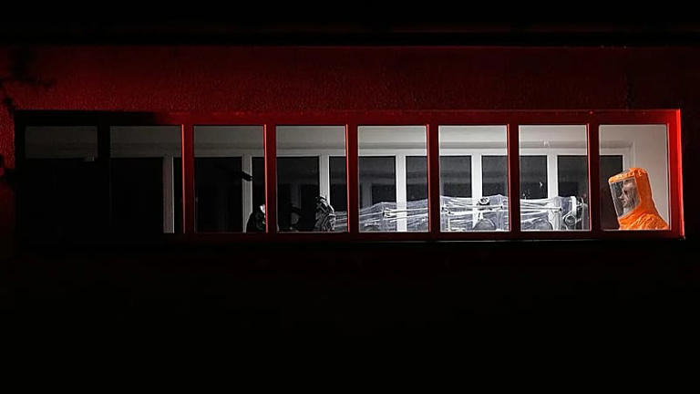 Ebola alert in Italy: Tests of two suspected cases in Lombardy return ...