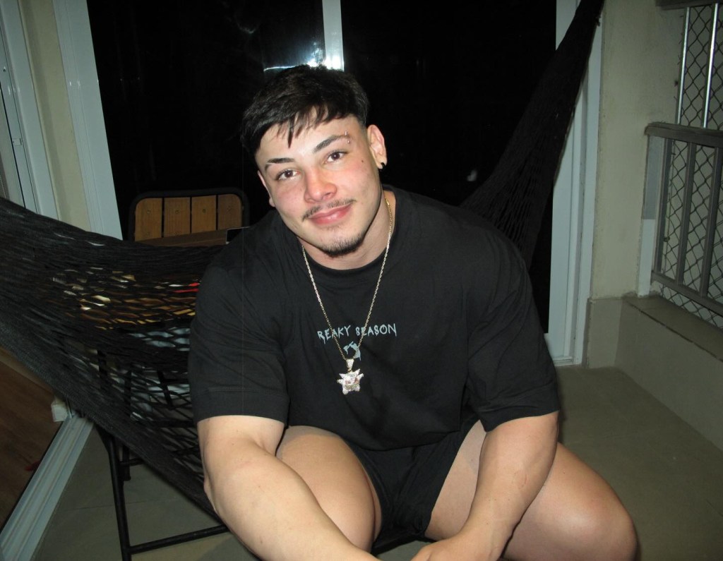 Bodybuilding influencer, 22, found collapsed in his kitchen as police ...