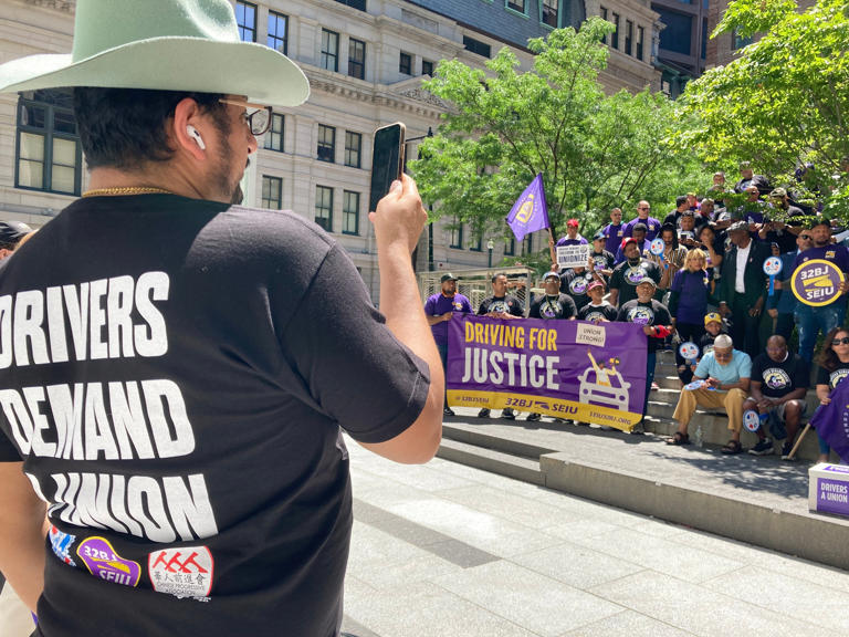 Rideshare drivers union to celebrate historic certification in Mass.