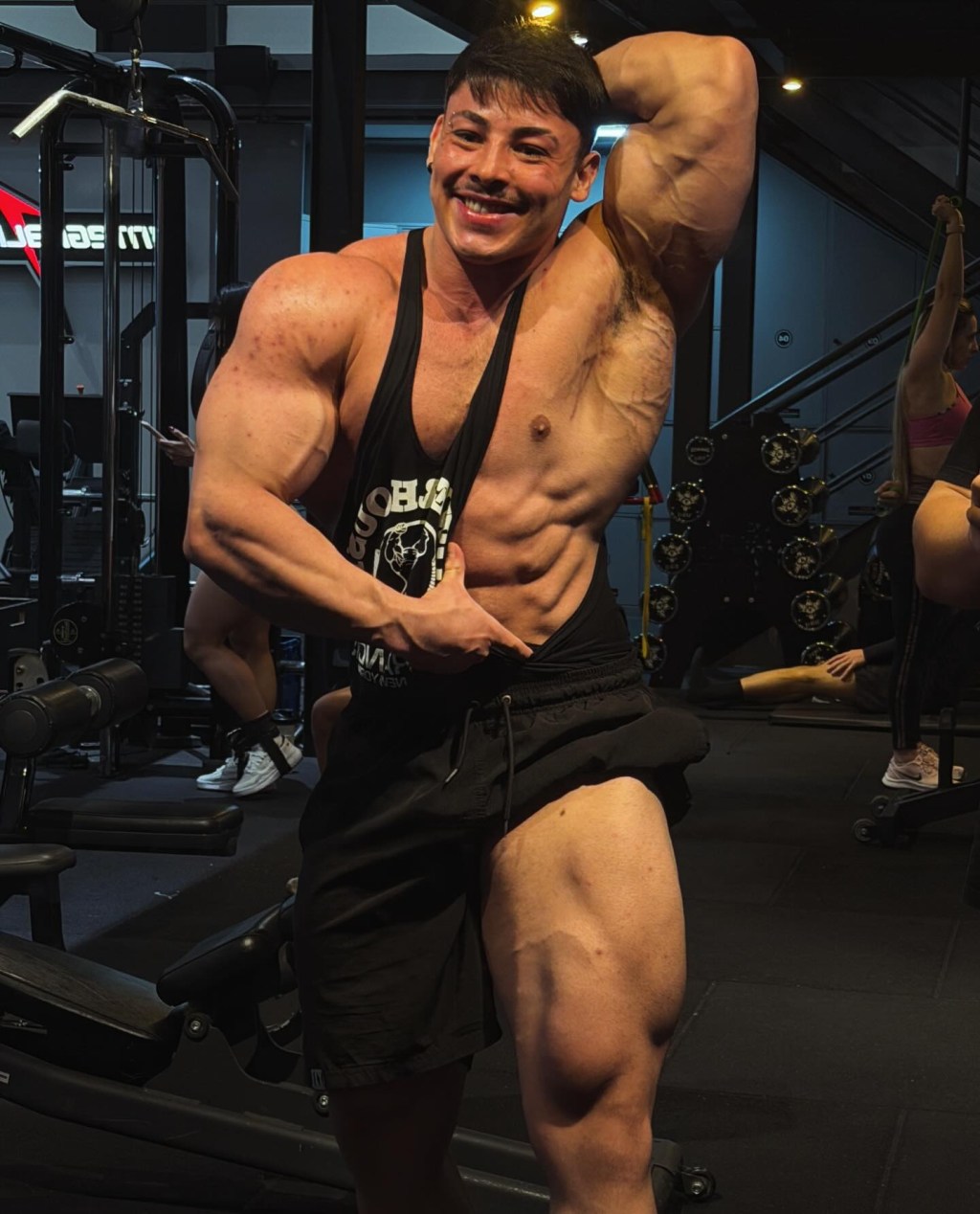 Bodybuilding influencer, 22, found collapsed in his kitchen as police ...