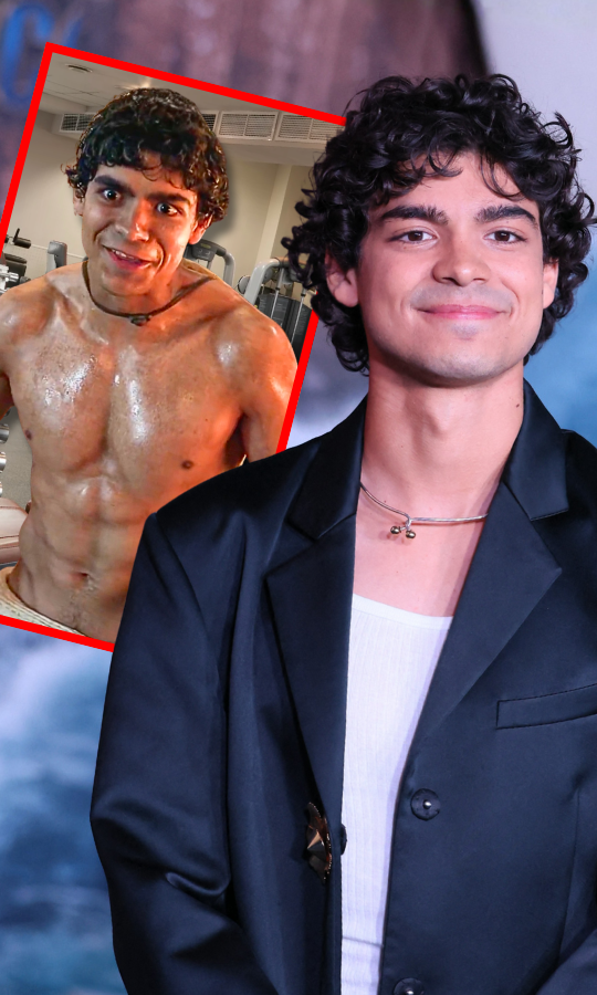 Netflix star shows ripped body 🚨